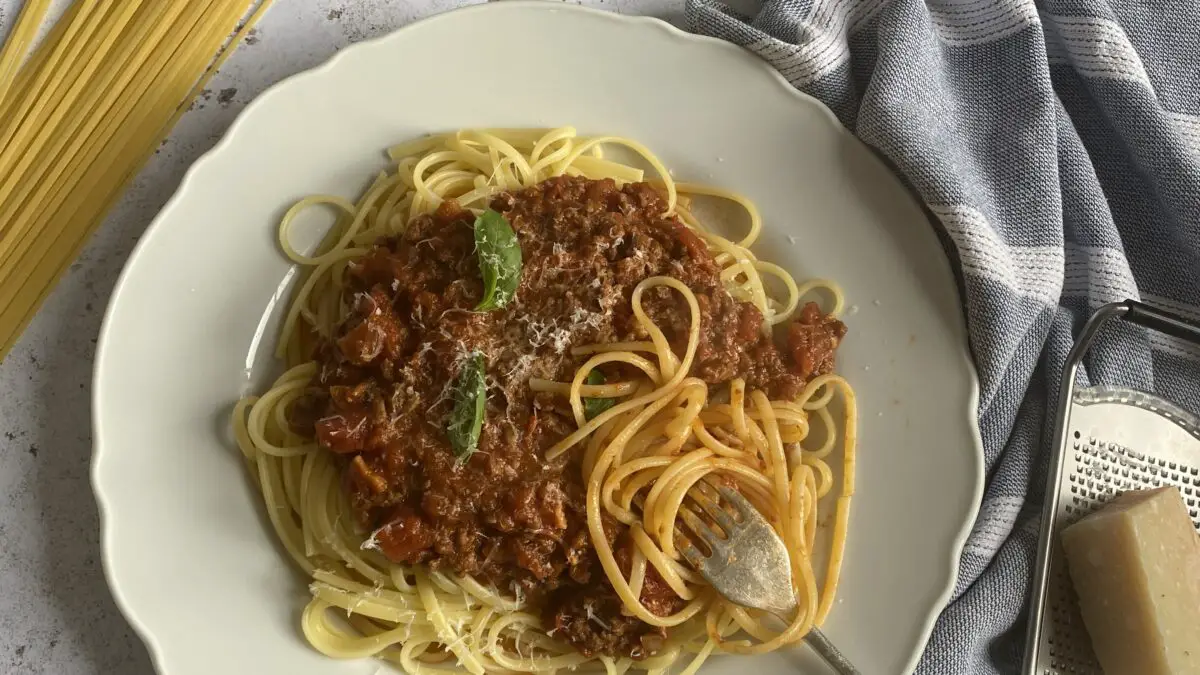 Spaghetti bolognese - The Batch Lady